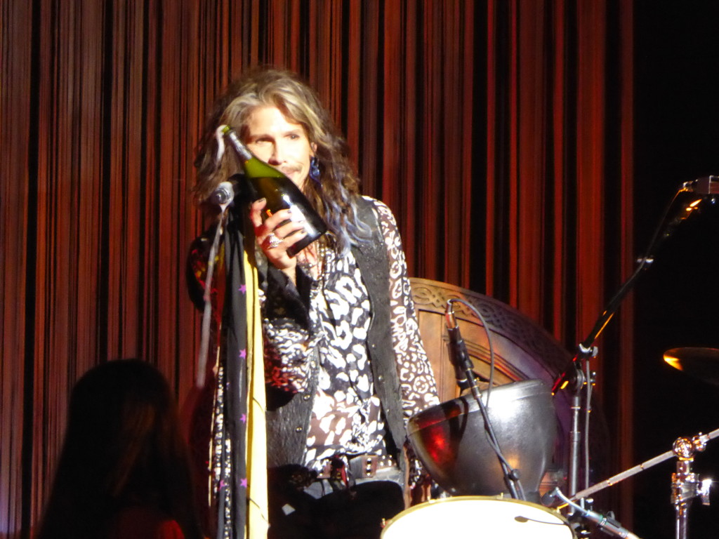 Steven Tyler Puts Aerosmith Farewell Tour on Hold After Vocal Injury ...