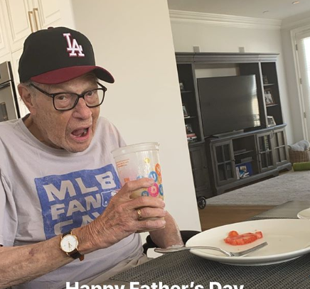 Larry King Poses for Father's Day with His Sons in a Wheelchair, But ...