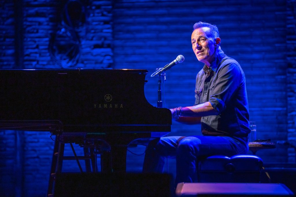 Bruce Springsteen Makes a Triumphant, Emotional Return to Broadway ...