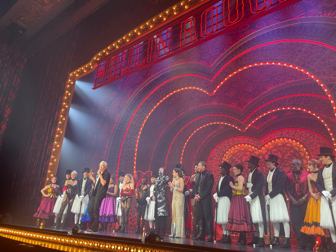 Baz Luhrmann Gives L.A. "Moulin Rouge" Finale Audience a Surprise ...