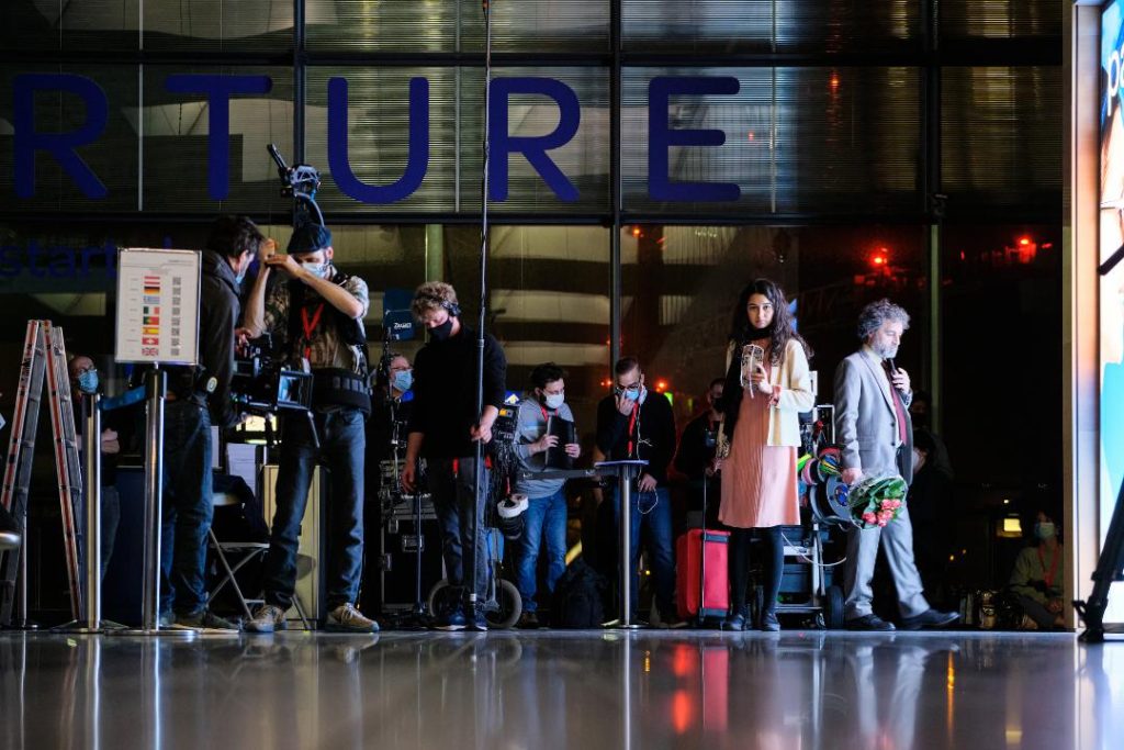 Oscars: "Red Suitcase" In the Lead for Best Live Action Short from ...