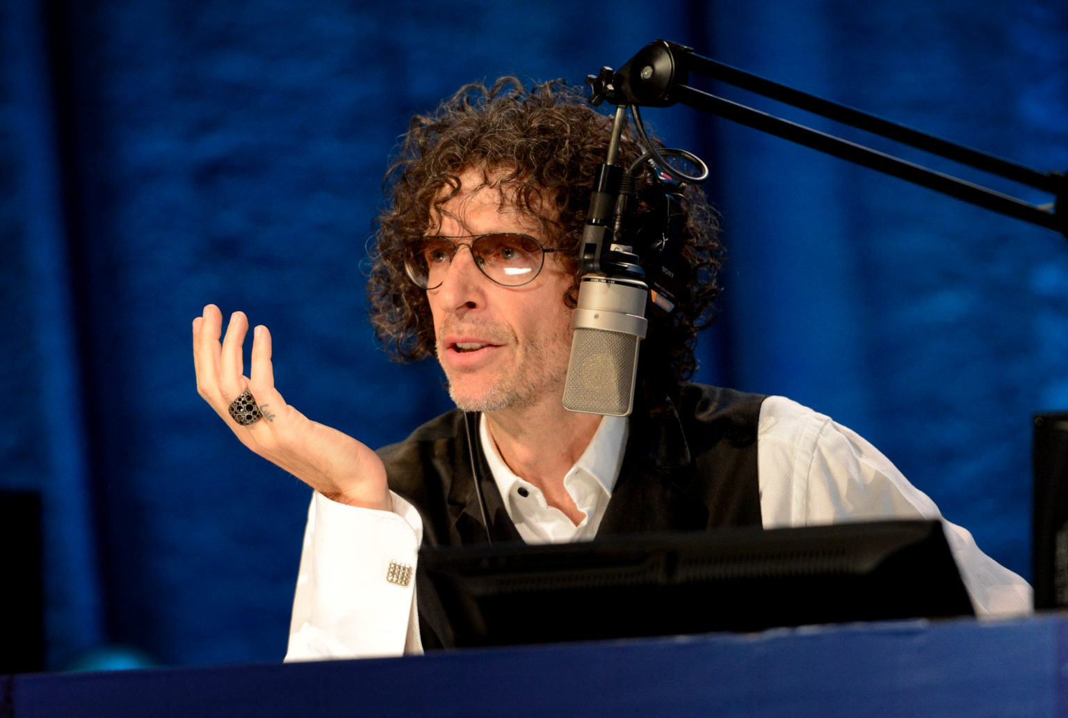Howard Stern Delays Return, Announcement About Sirius Contract from ...