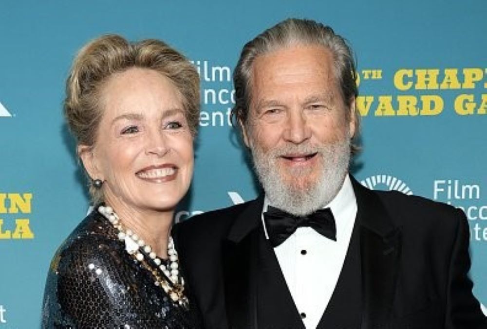 Jeff Bridges, Always "The Big Lebowski," Given A List All Star Salute ...