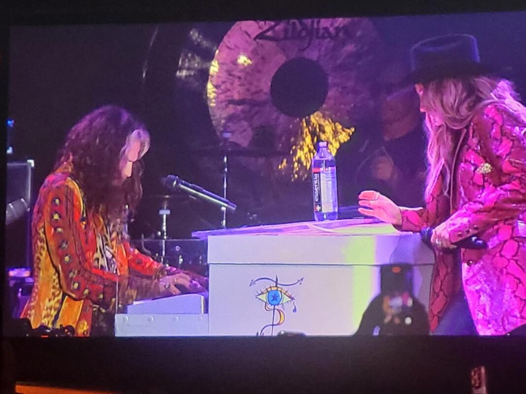 Exclusive: Aerosmith Rocker Steven Tyler Tries Out His Healing Voice ...